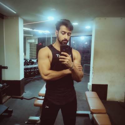 Apply For Gigolo Job in Delhi | Best Gigolo Services in Delhi